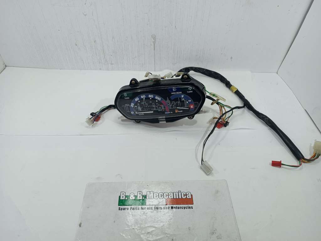 CARENA CRUSCOTTO CONTACHILOMETRI SYM ATTILA 150cc 4V 2000 - 2002 (IN441) EUR 35,00 - PicClick IT